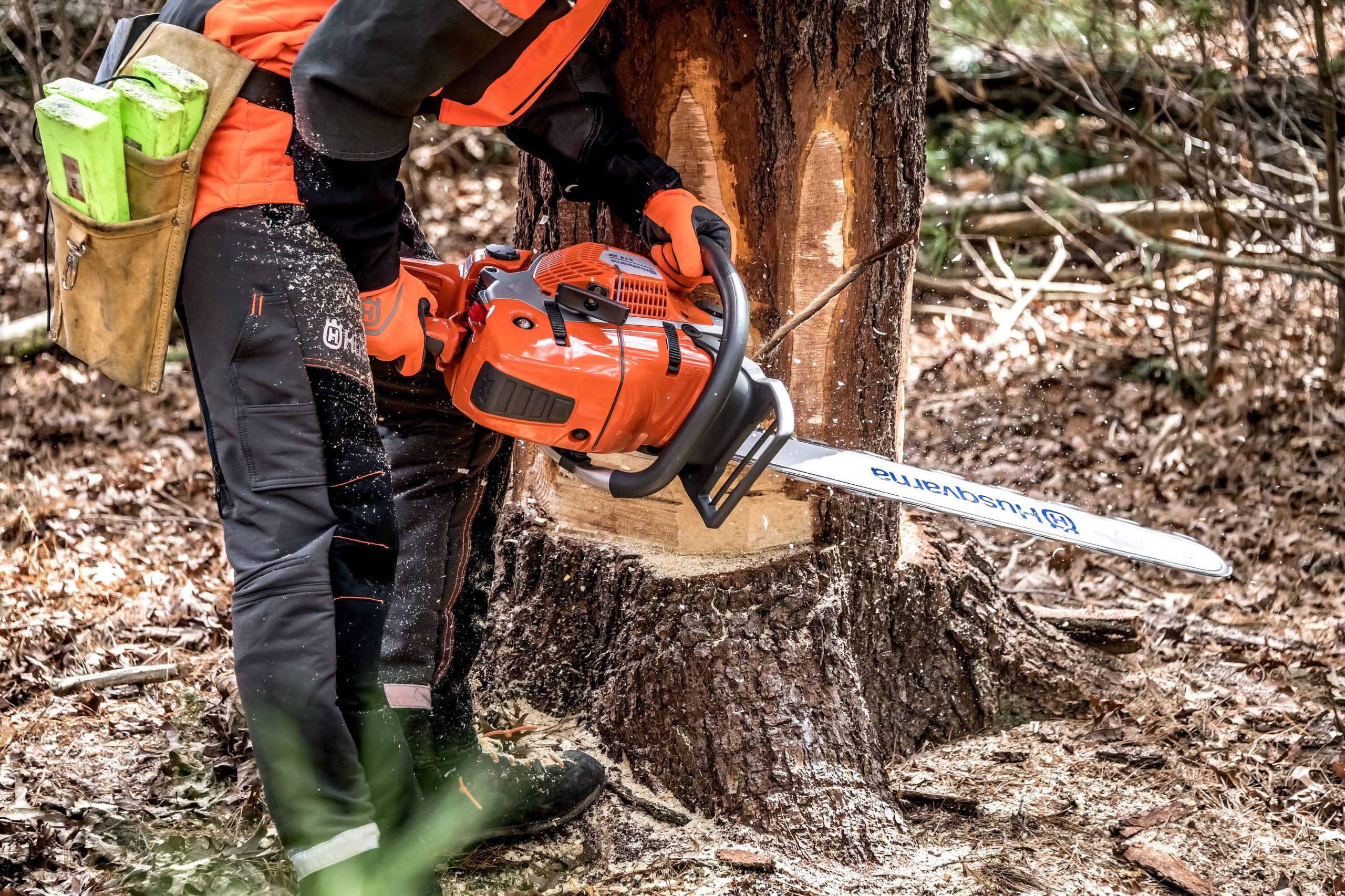 HUSQVARNA CHAINSAW 572XP - Woodsman Equipment